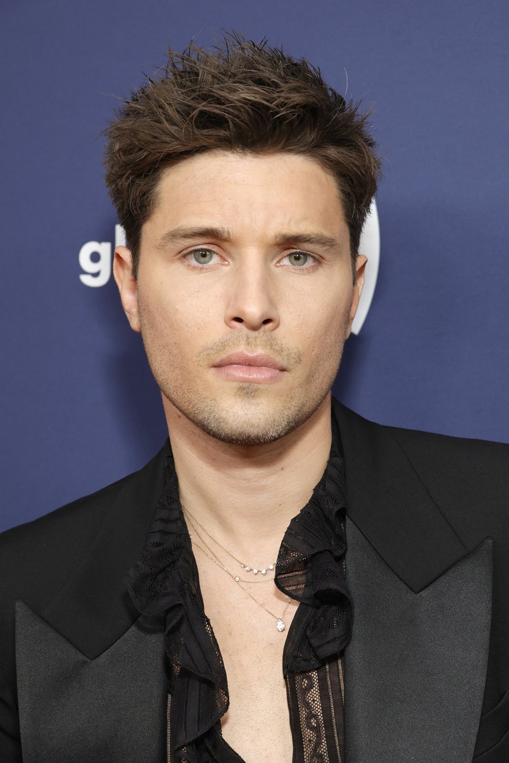 15 Famous Men Who Are Bisexual