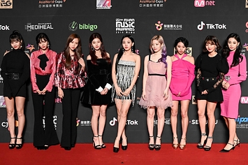 【比較動画】TWICEメンバーによるYOASOBI『アイドル』踊ってみた