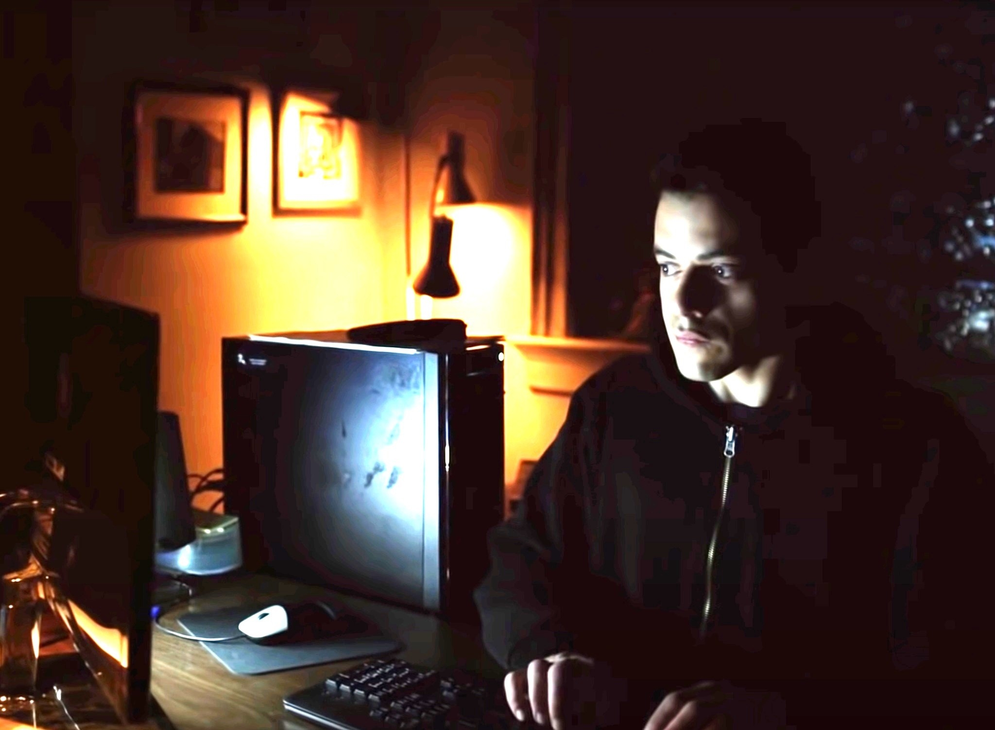 17 Low-Effort And Well-Paying Jobs