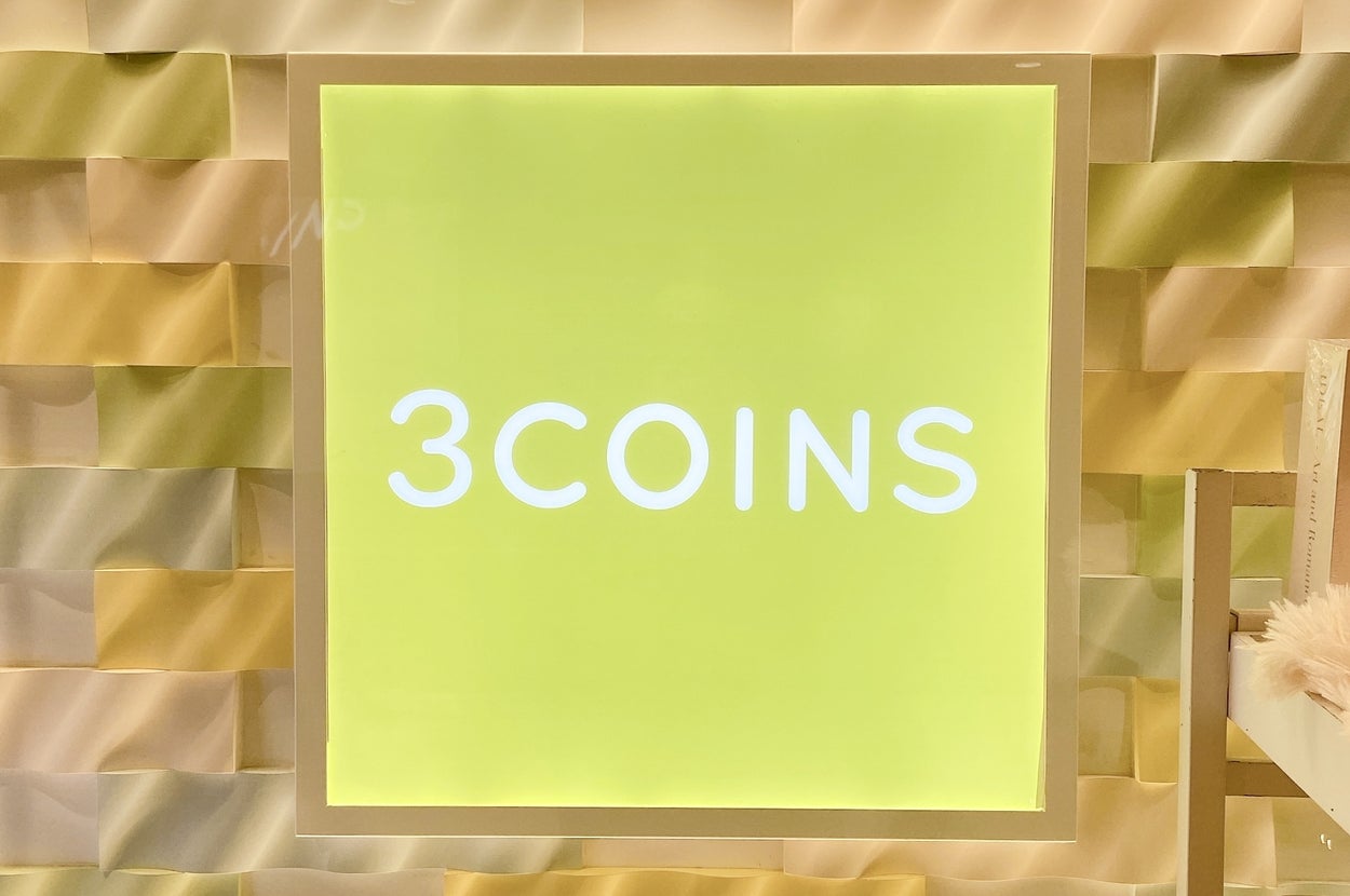 【画像・動画】【3COINS】「使いやすい」「お得」SNS大絶賛の「テーブル」たくさん愛用しちゃいそう…！
