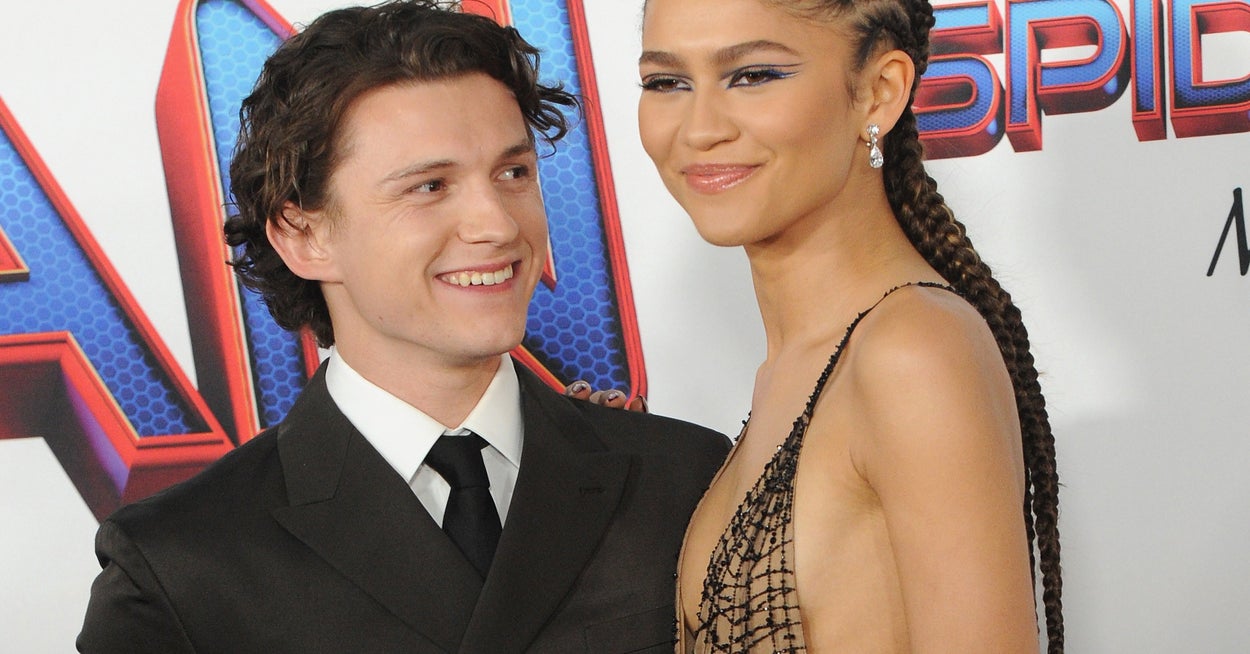 Tom Holland Used Carpentry Skills To Win Over Zendaya Tom Holland Used Carpentry Skills To Win Over Zendaya