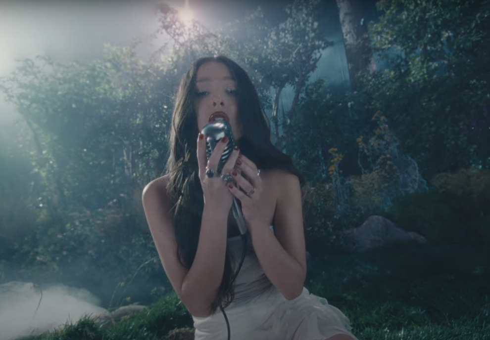 Olivia Rodrigo Vampire: Lyrics, Fan Theories, Easter Eggs