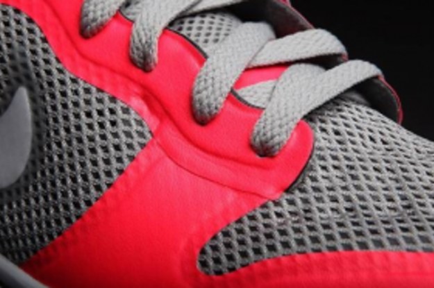 Closer Look // Nike Dunk Hi Hyperfuse - Neutral Grey/Solar Red | Complex