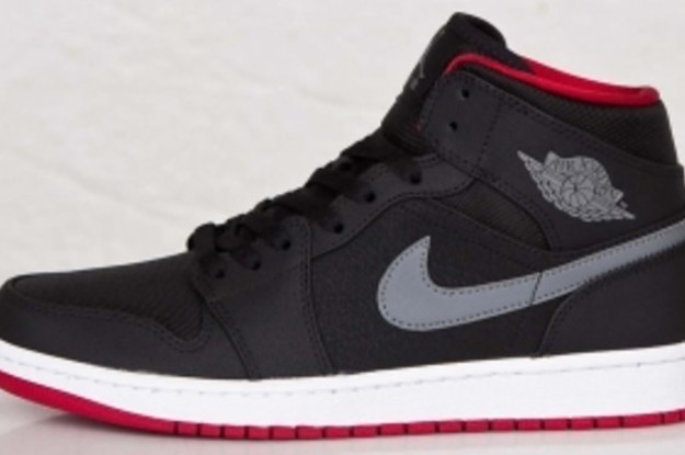 Classic Colors Cover the Latest Air Jordan 1 Mid | Complex