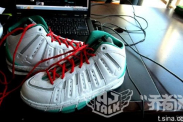 First Look: Jordan Melo M7 - China Edition | Complex