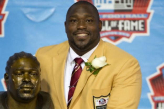 Warren Sapp Inducted Into Hall Of Fame Wearing "GMP" Air Jordan 6 | Complex