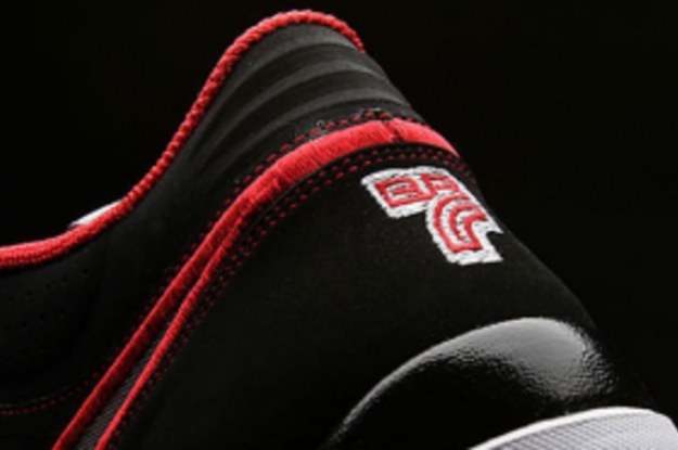 Brandon Roy Nike Trainer 1 Player Exclusive | Complex