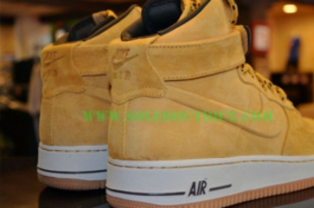Nike Air Force 1 High & Dunk High VT - "Haystack" - New Images | Complex