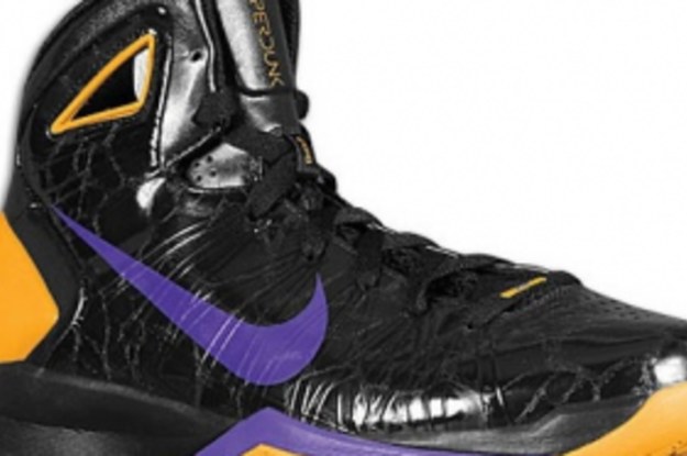 Available: Nike Hyperdunk 2010 - "Lakers" | Complex