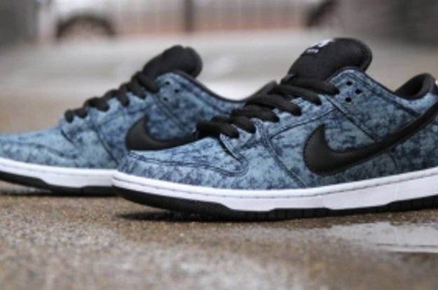 Nike SB Drapes Dunks in Denim Once Again | Complex