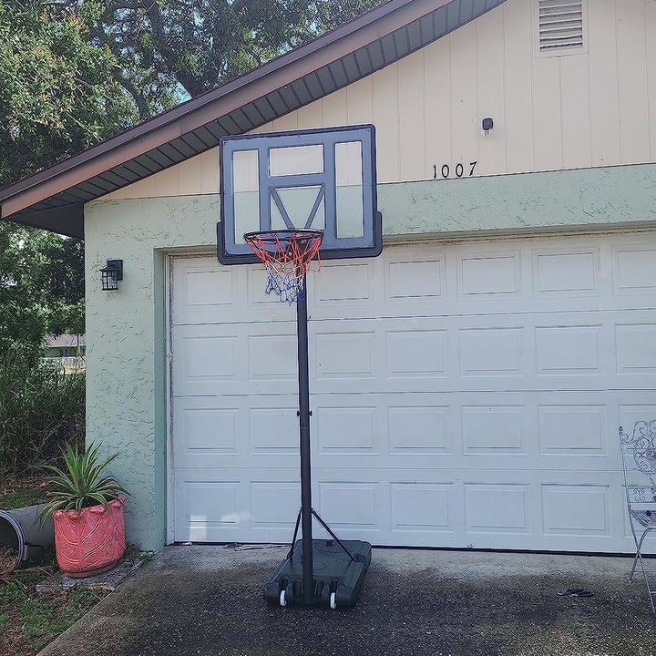 35 Outdoor Games That Are Fun For The Whole Family