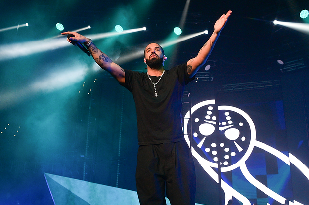 Drake Asks Men in Audience to Bark During Concert | Complex