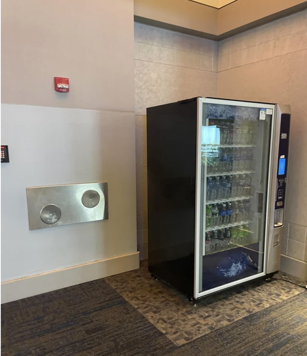 18 Frustrating And Upsetting Photos You Should See