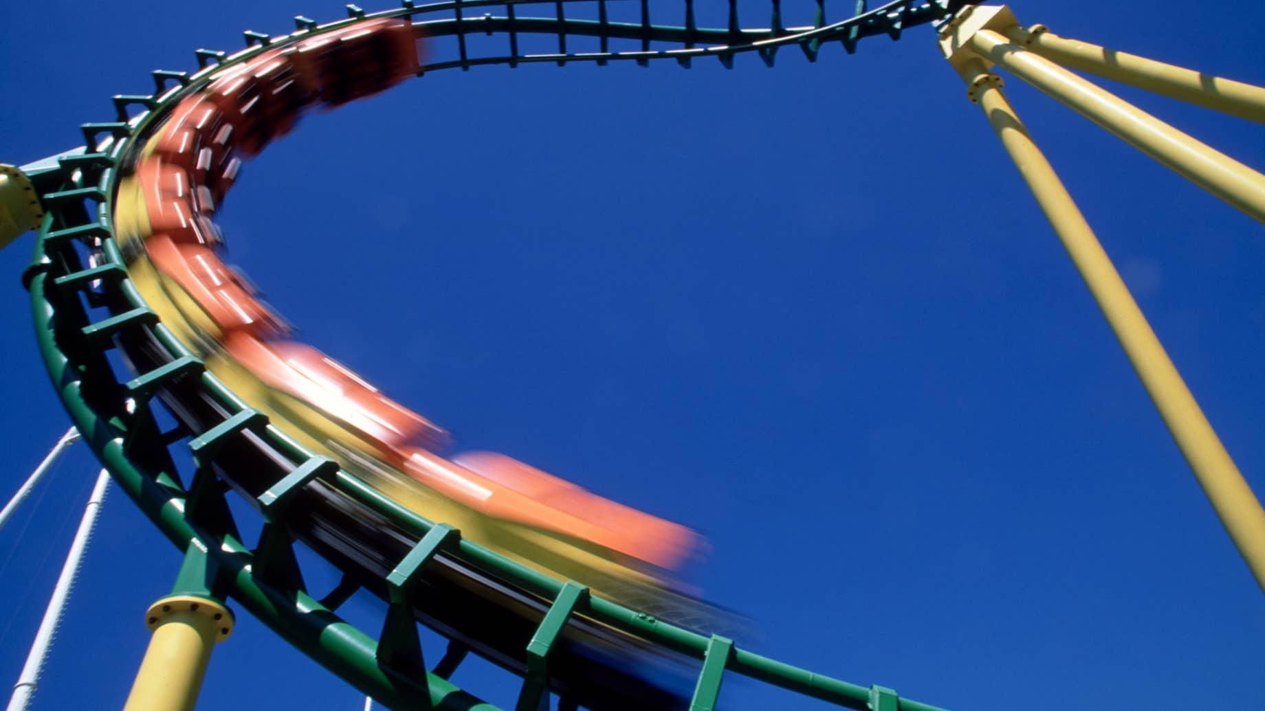 Amusement Park Shuts Down Ride After Someone Finds Defect | Complex