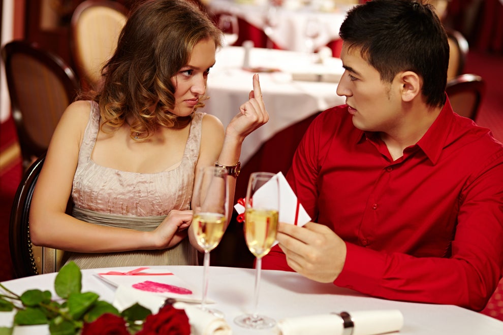 26 First Date Fails That Guaranteed No Second Date