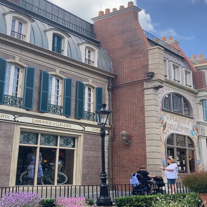 Details At Disney World People Miss