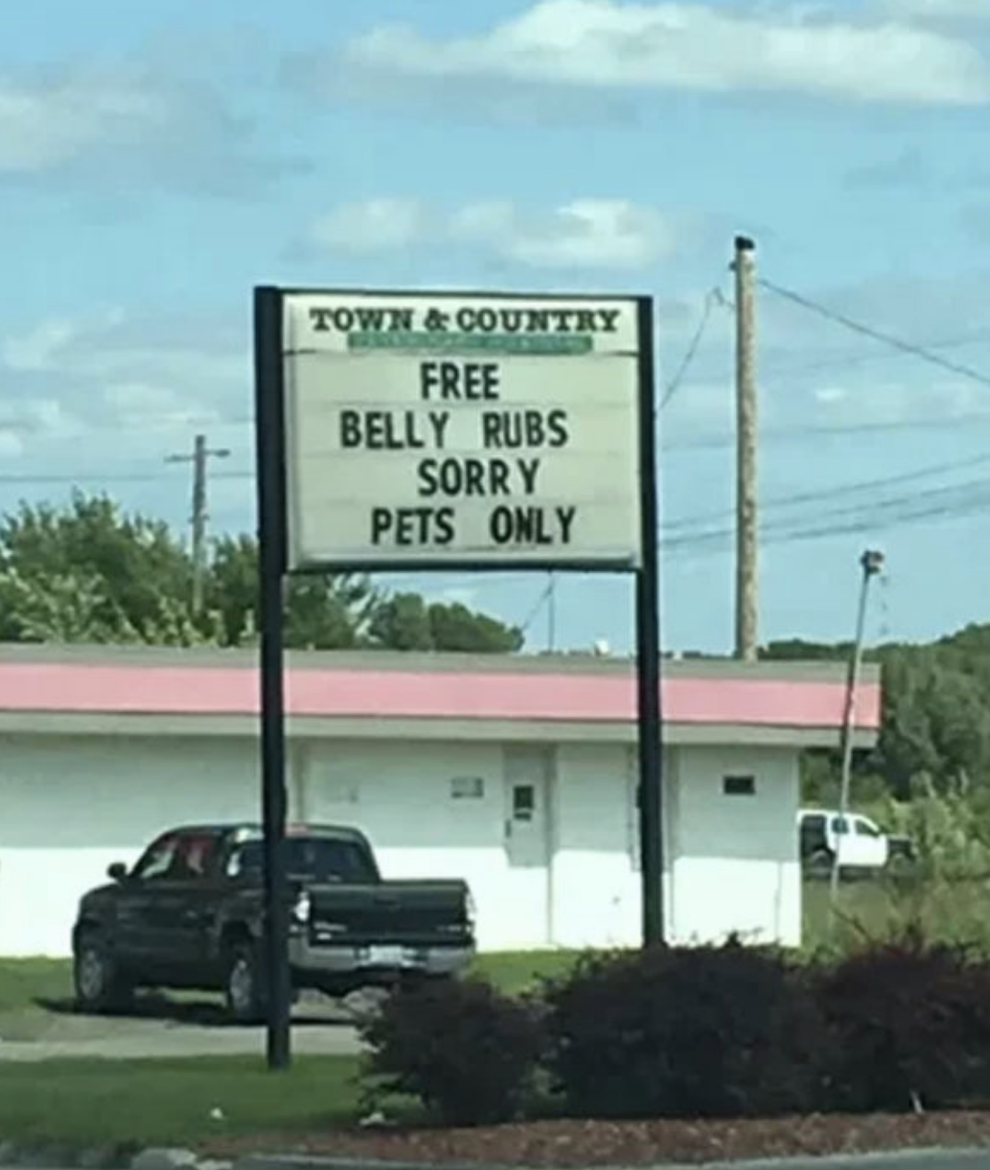18 Funny Signs From Reddit To Make You Laugh