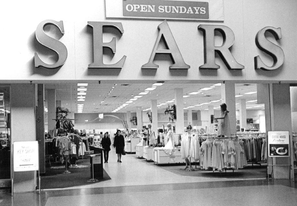 Older Women Sharing Sexism They Experienced In The Past