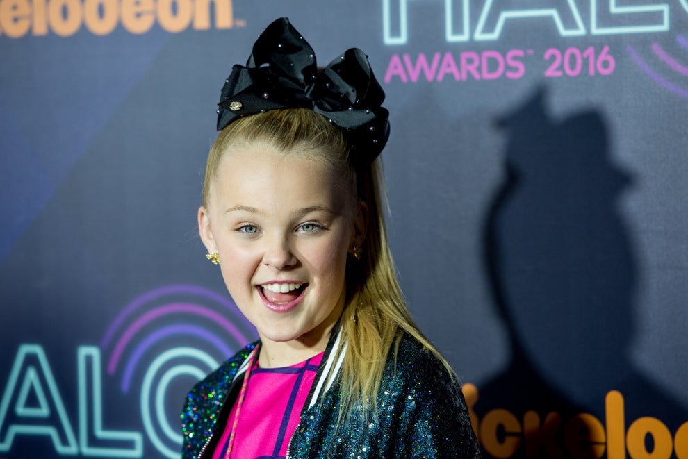Colleen Ballinger Called Out For "Weird" Videos With JoJo Siwa