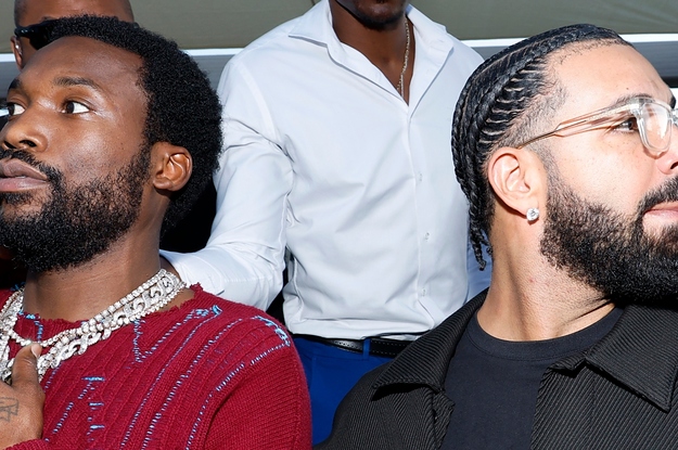 Drake Enters Philly's Wells Fargo Arena With Meek Mill | Complex