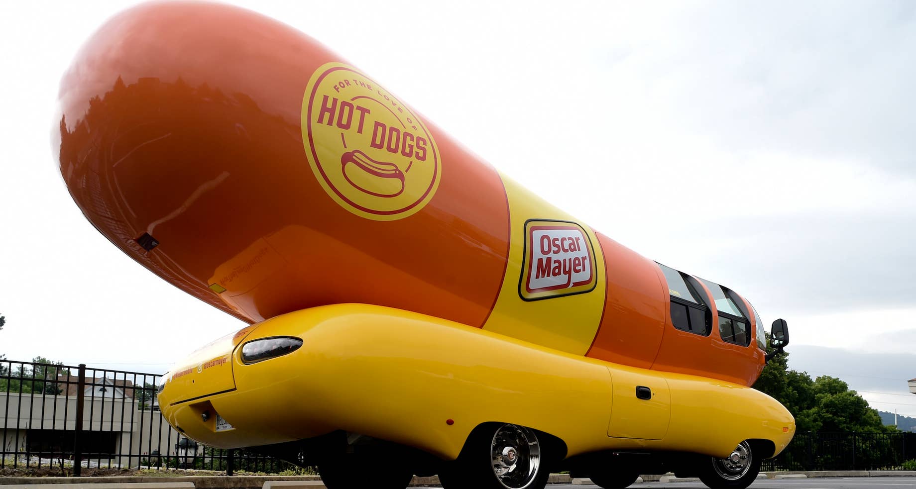 Oscar Meyer Debuts Hot Dog Straw for Viral 'Glizzy Straw' Anniversary ...