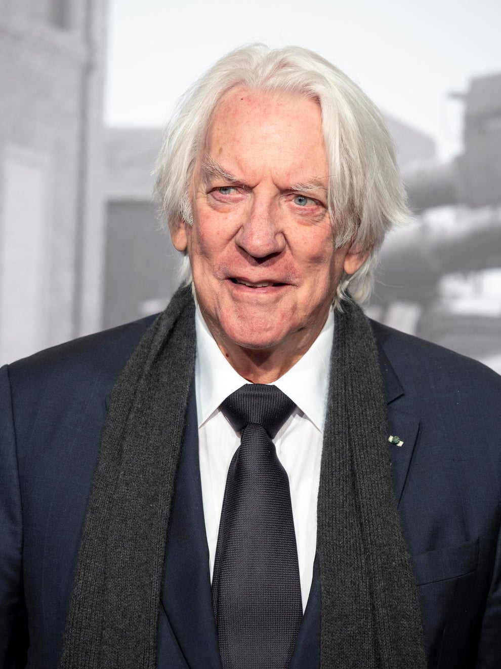 21 Pictures Of Famous Men In Their 20s And 30s