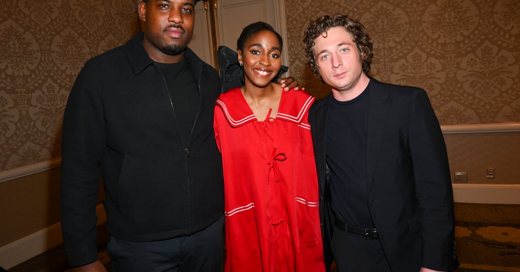 'The Bear' Fan Meets Ayo Edebiri and Lionel Boyce on Copenhagen Trip ...