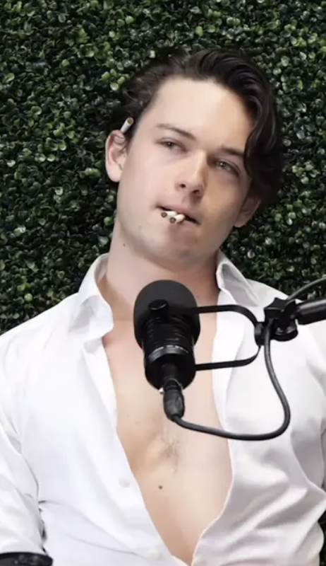 Lili Reinhart Posts Instagram Story For Jack Martin