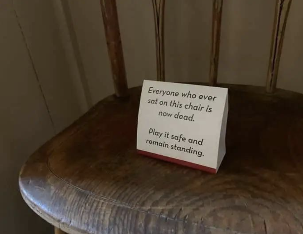 18 Funny Signs On Reddit That Made Me Laugh