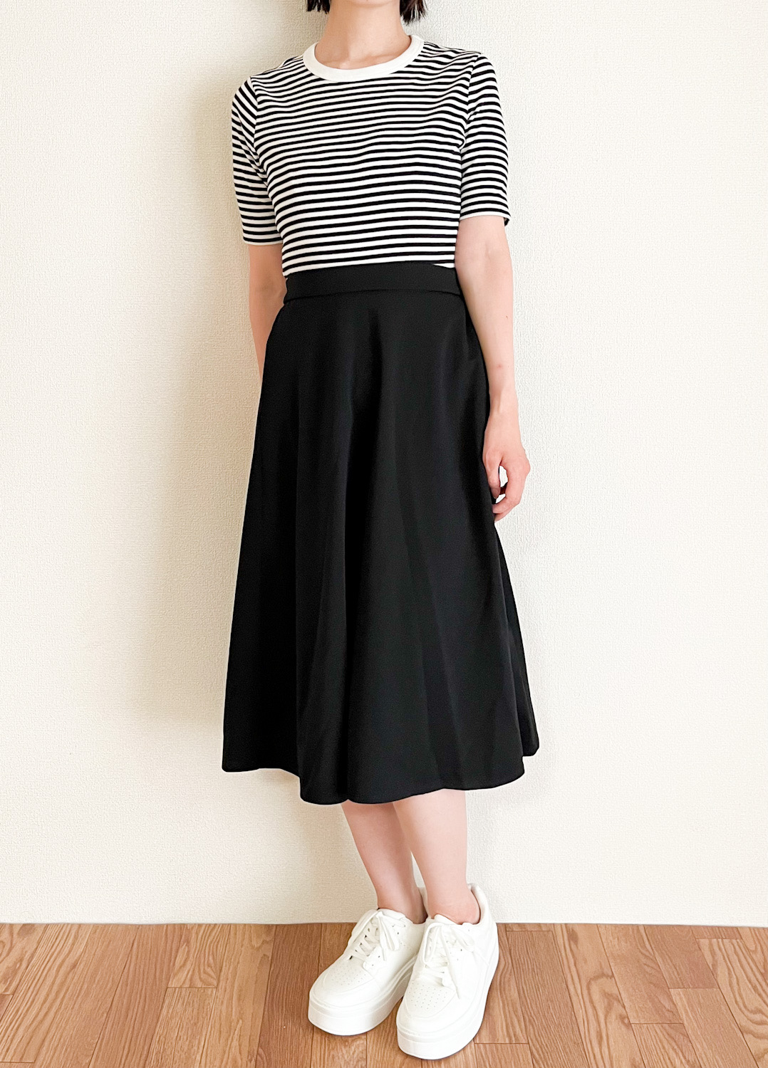 【動画・画像】超美シルエット…！GU新作の「細見えフレアスカート」体がスッキリ見える名品でした！