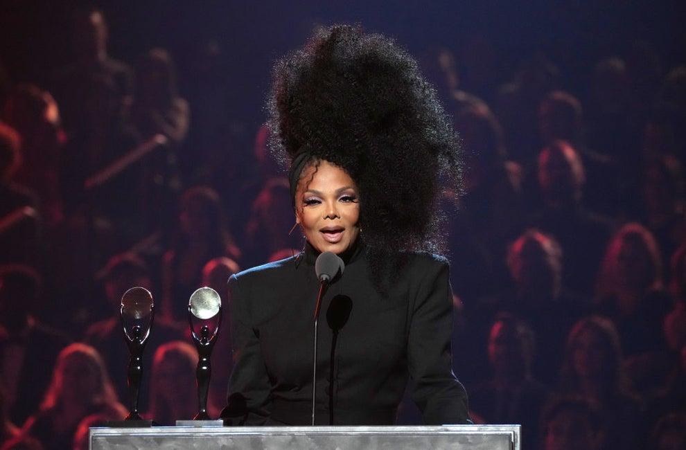 27 Rude, Awkward, And Embarrassing Celebrity Interviews