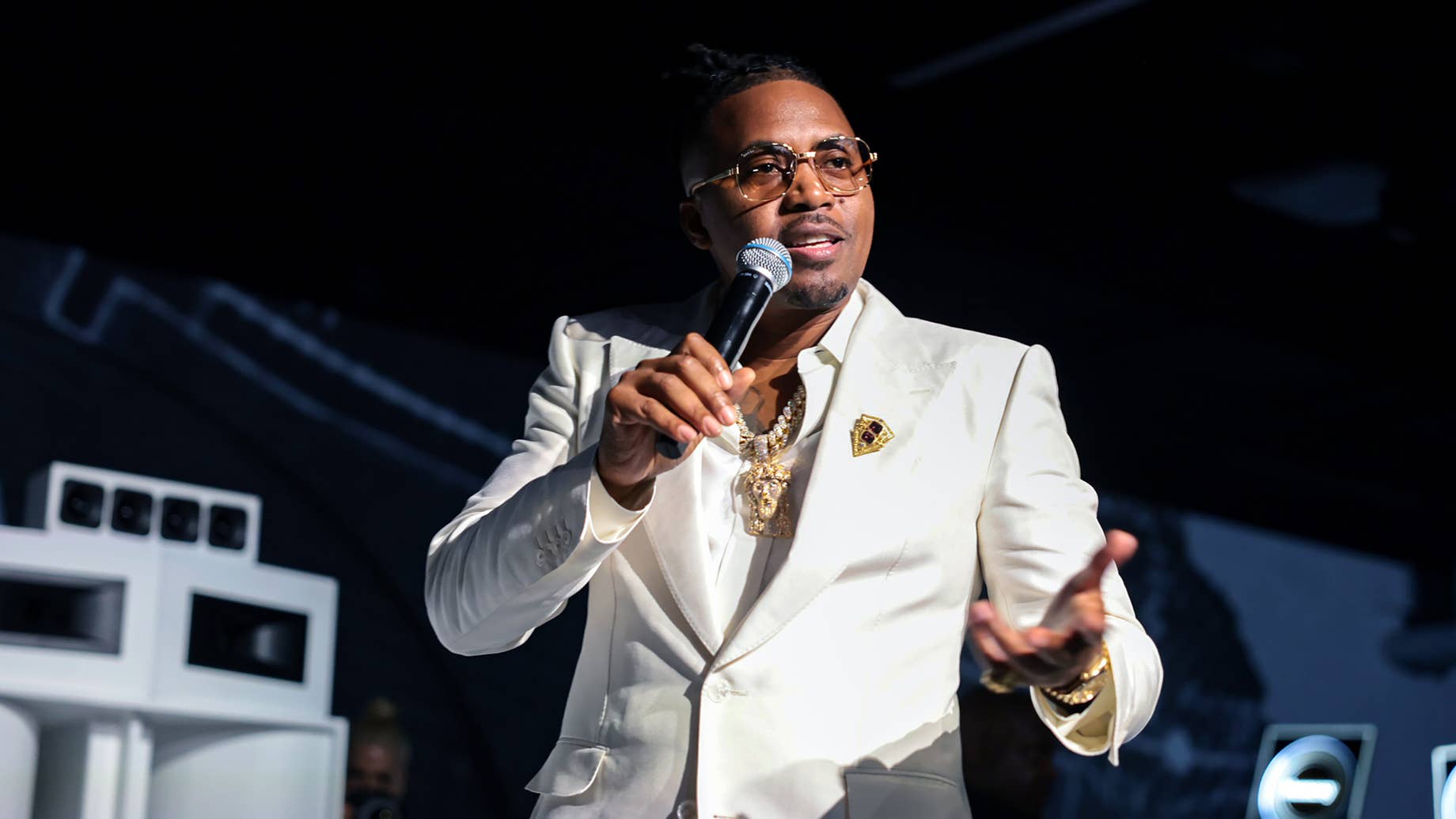 Nas Reflects on 'Hip Hop Is Dead' Album Name | Complex