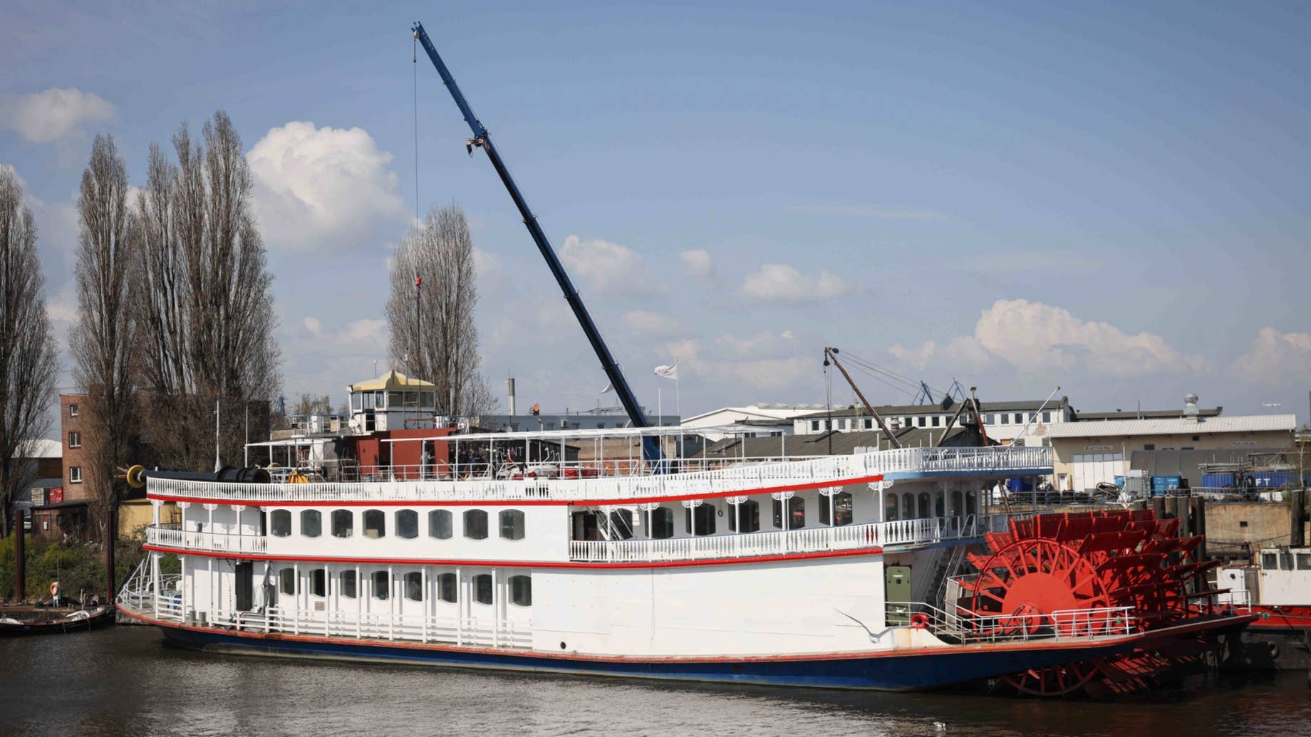 Viral Riverboat Brawl Leads to Several Arrests at Alabama Waterfront ...