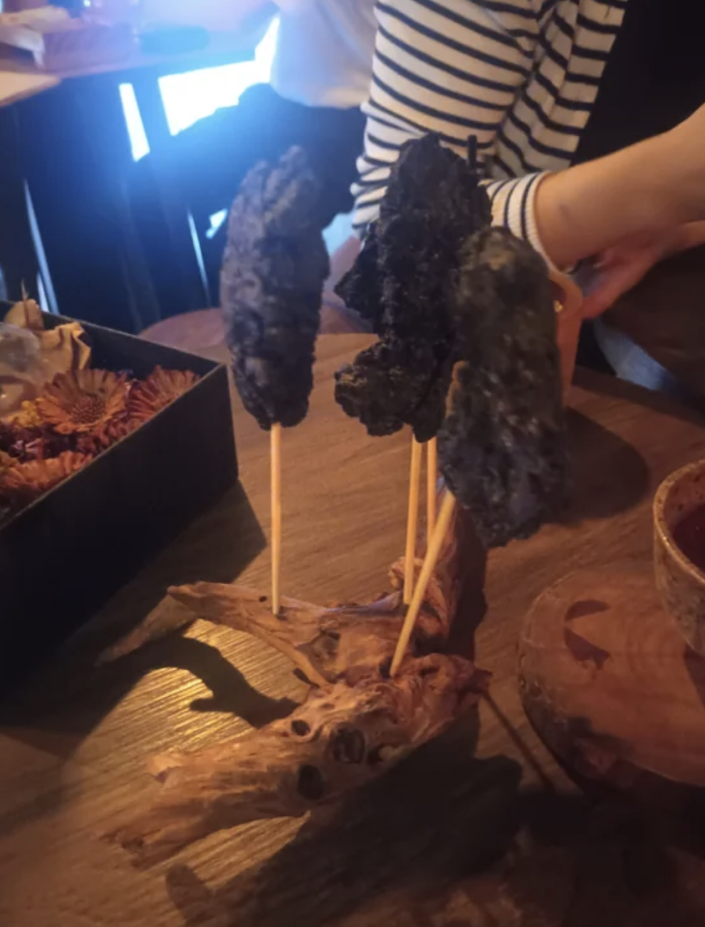 18 Photos Of Ridiculous Foods Served Without A Plate