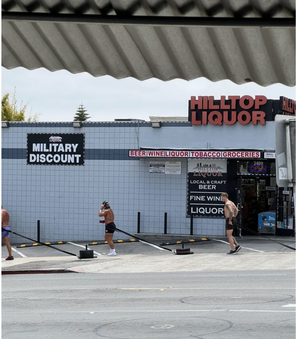 39 Self-Absorbed People Who Forgot That Others Matter