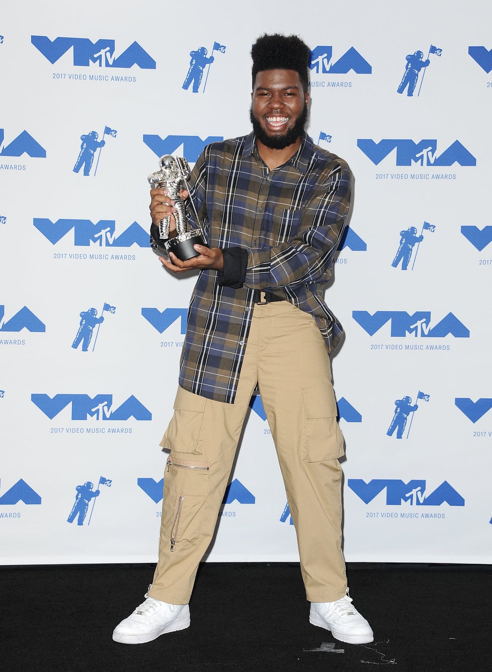 Taylor Swift, Rihanna, & Musicians Who Lost Best New Artist At The VMAS