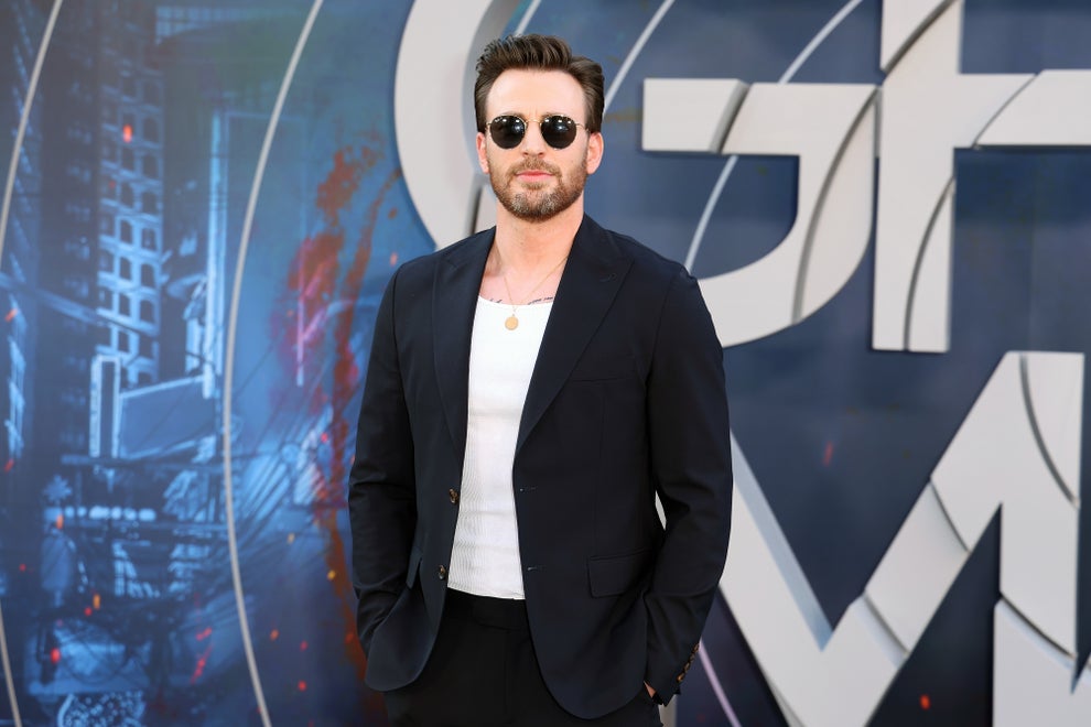 Chris Evans Talks Marvel, Quentin Tarantino, Acting Less