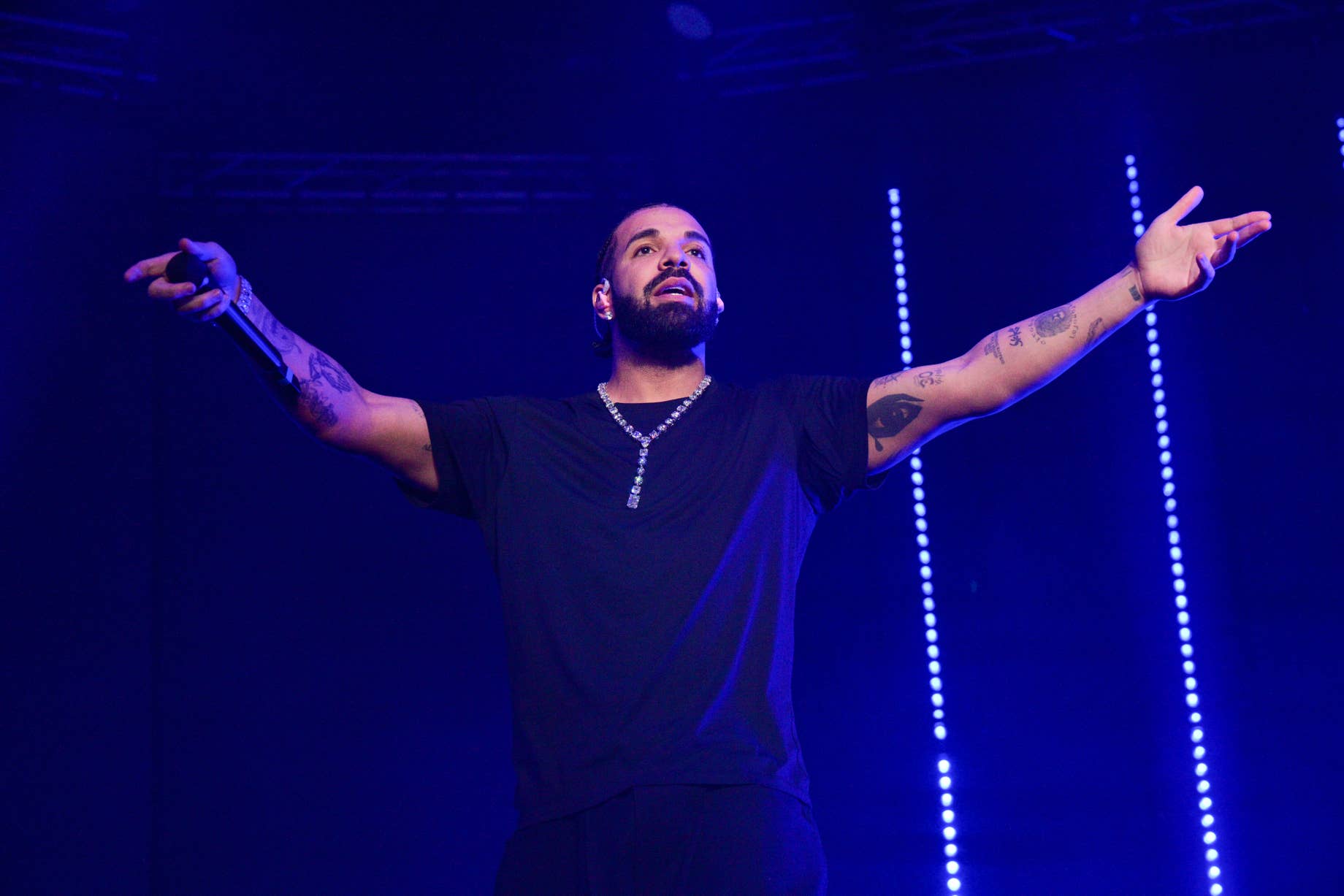 Drake Reunites With Woman on ‘Her Loss’ Cover During Houston Show | Complex