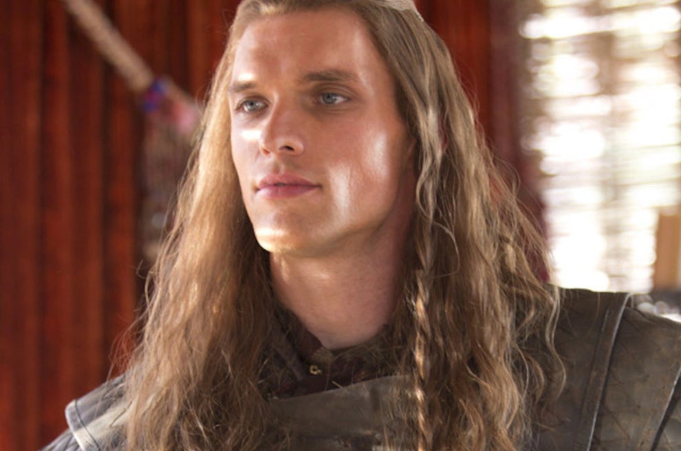 The Worst Ways TV Shows Handled An Actor Leaving