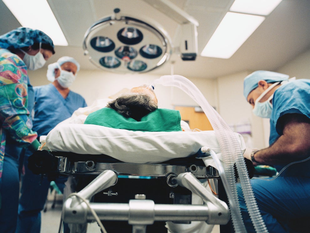 17 People Share Their Wild Experiences Under Anesthesia