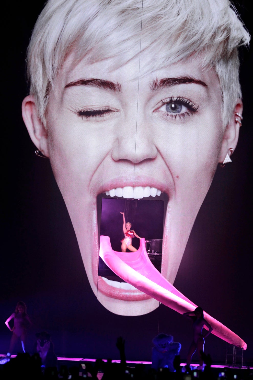Miley Cyrus "Didn't Make A Dime" From Her 2014 "Bangerz" Tour
