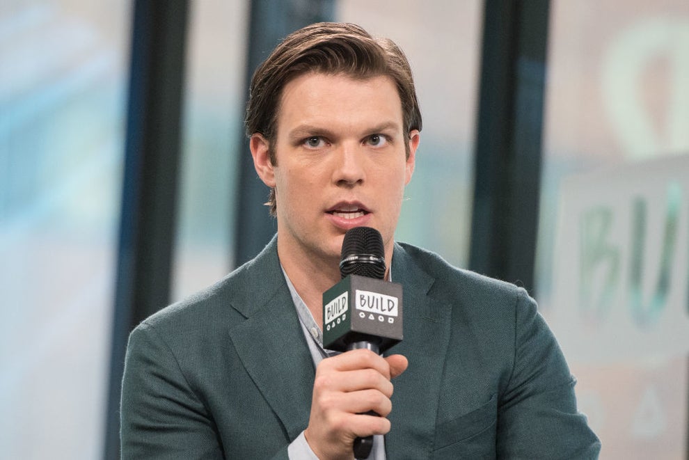 Waiters Are Sharing Their "Best And Worst Celebrity Customers"