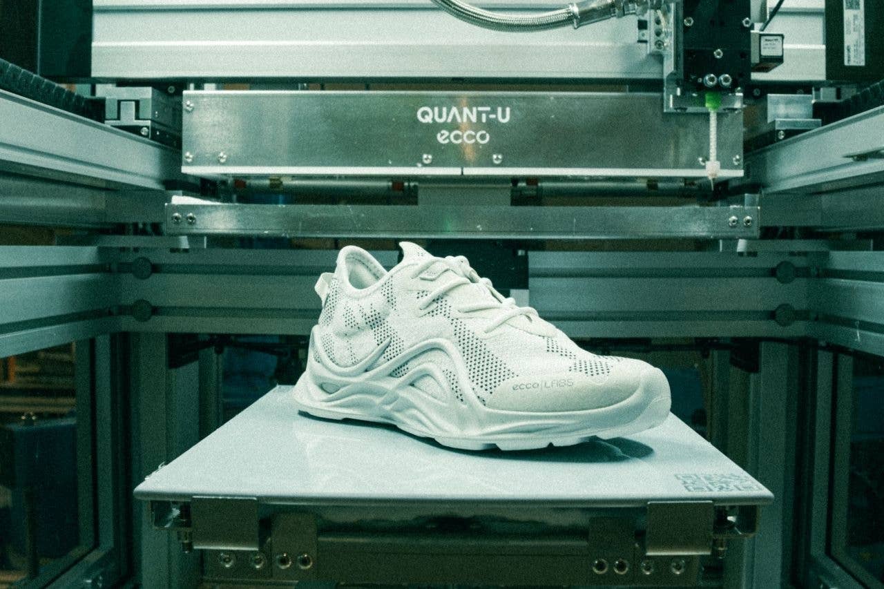 ECCO Labs Launches Multifunctional ‘BIOM INFINITE’ Sneaker | Complex