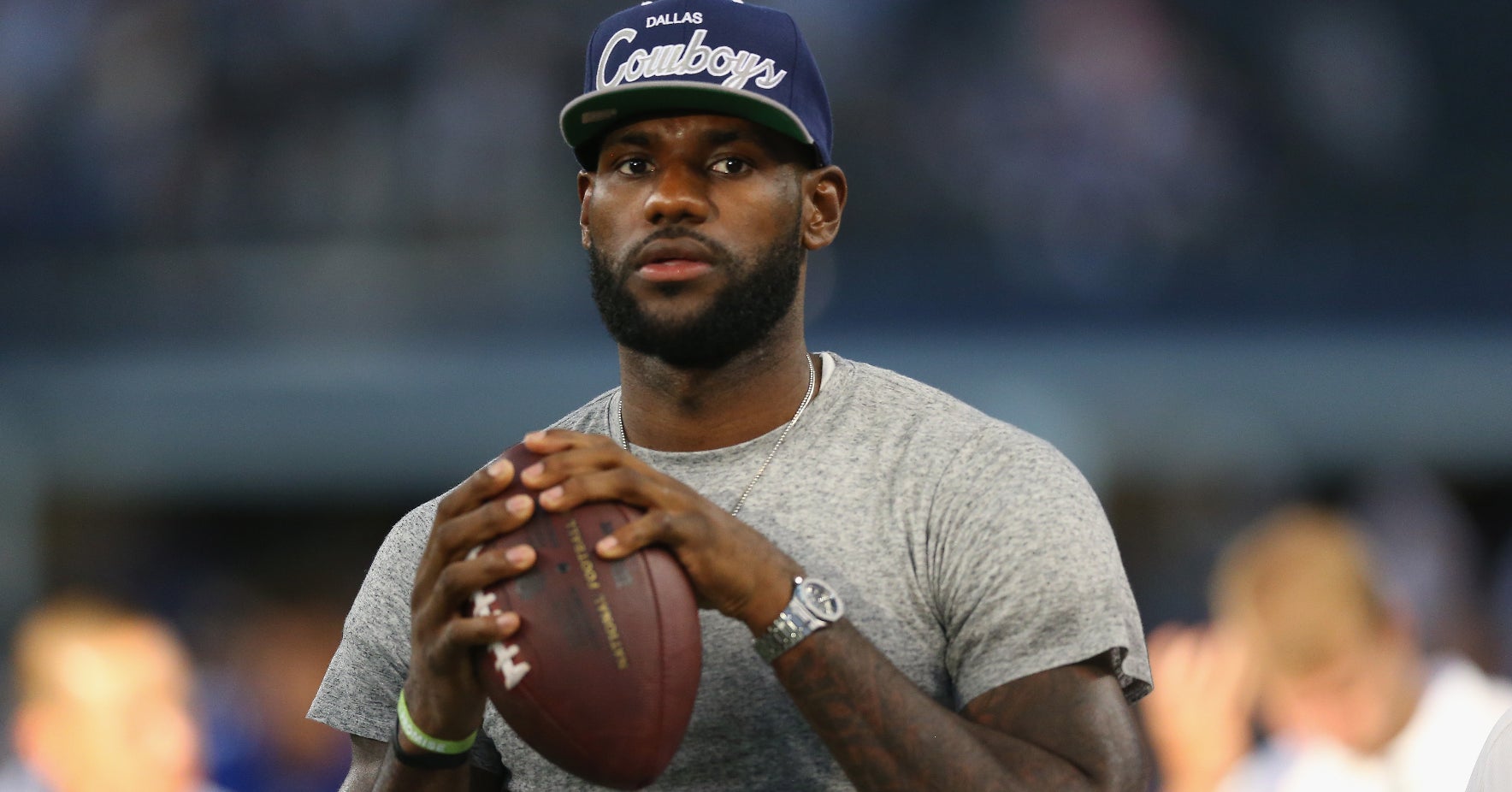 How Aaliyah's Tragic Death Motivated LeBron James to Play Football in ...