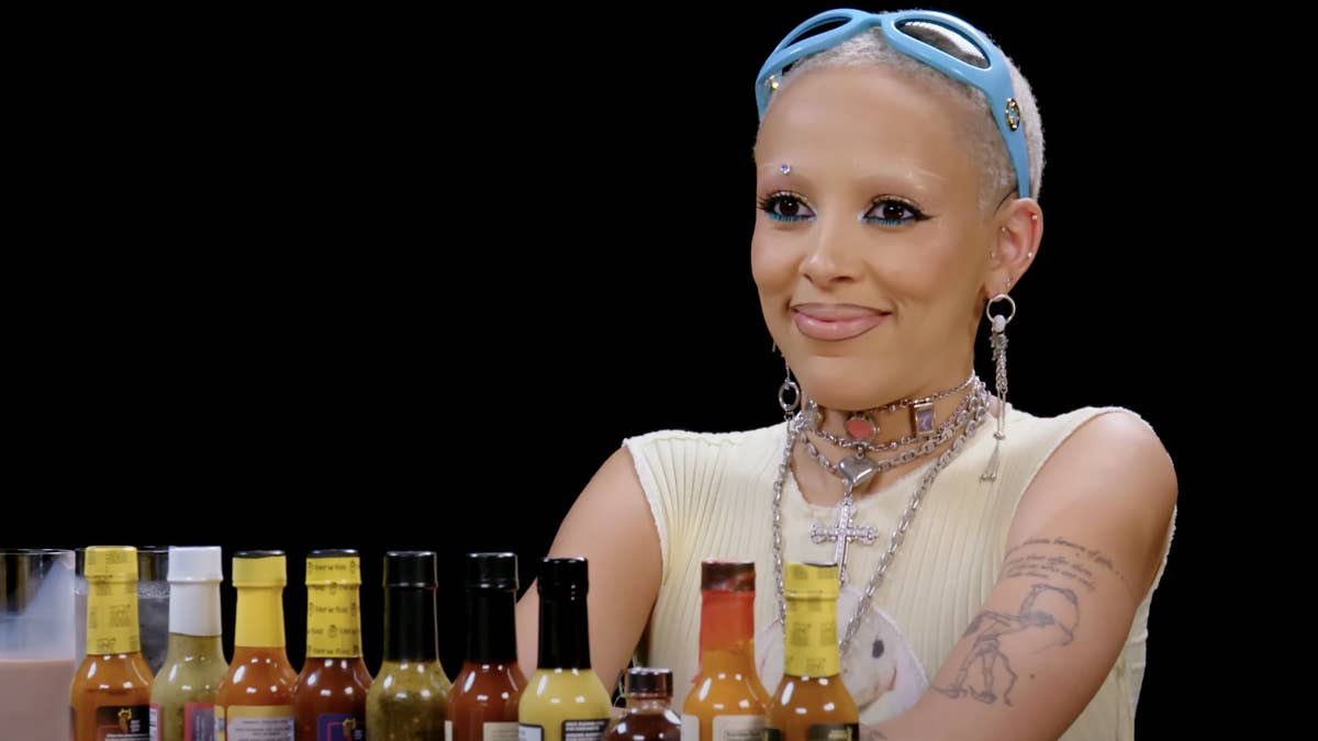 Doja Cat on Shaving Her Head: 'There’s Hella Bad Bitches That Are Bald ...