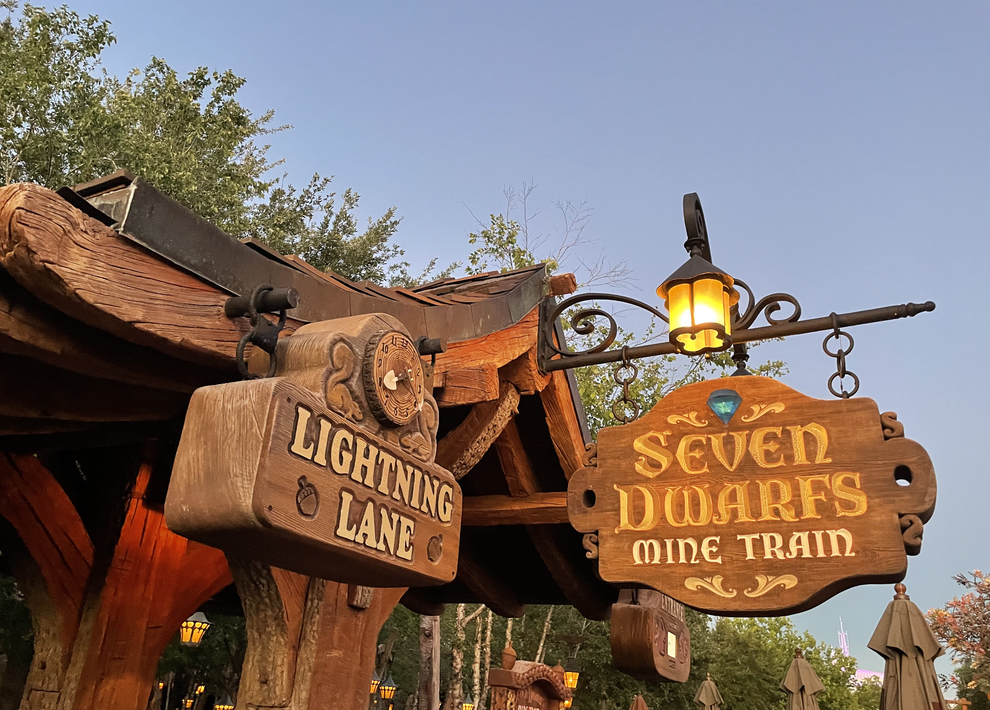 18 Disney Tips From Me, A Former Cast Member