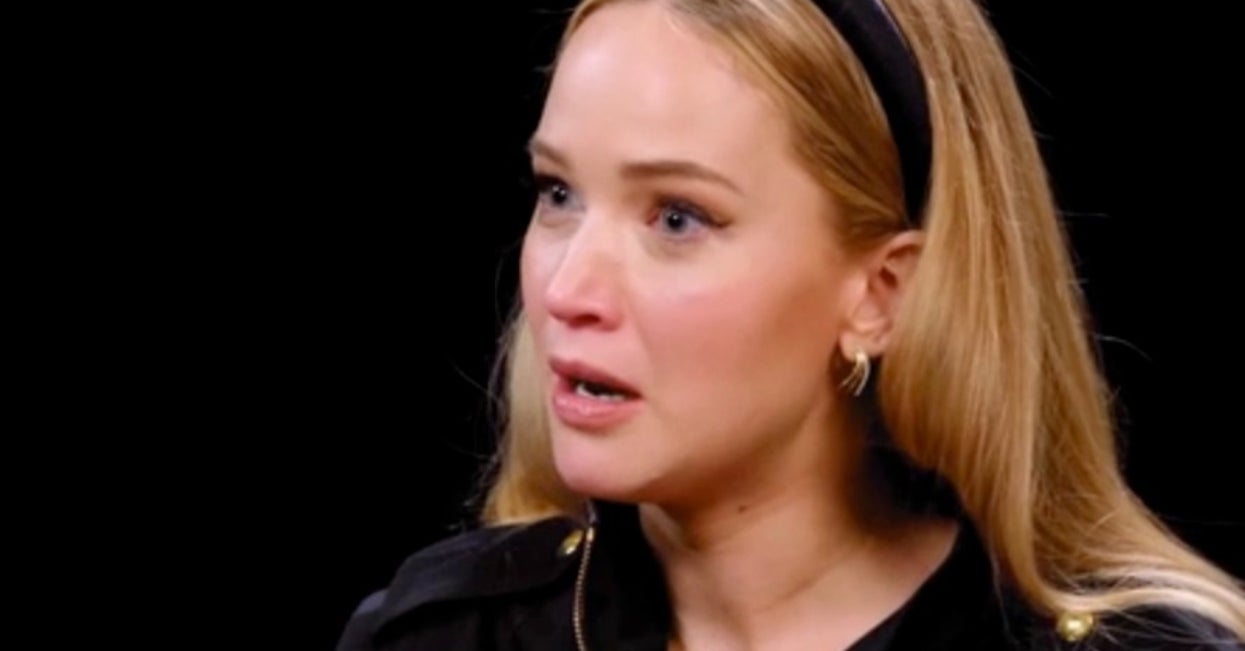 21 Unusual Things People's Bodies Do That They Didn't Know Weren't Normal