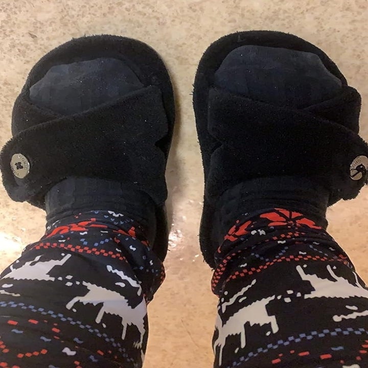 The Coziest Slippers With Arch Support That Reviewers Swear By