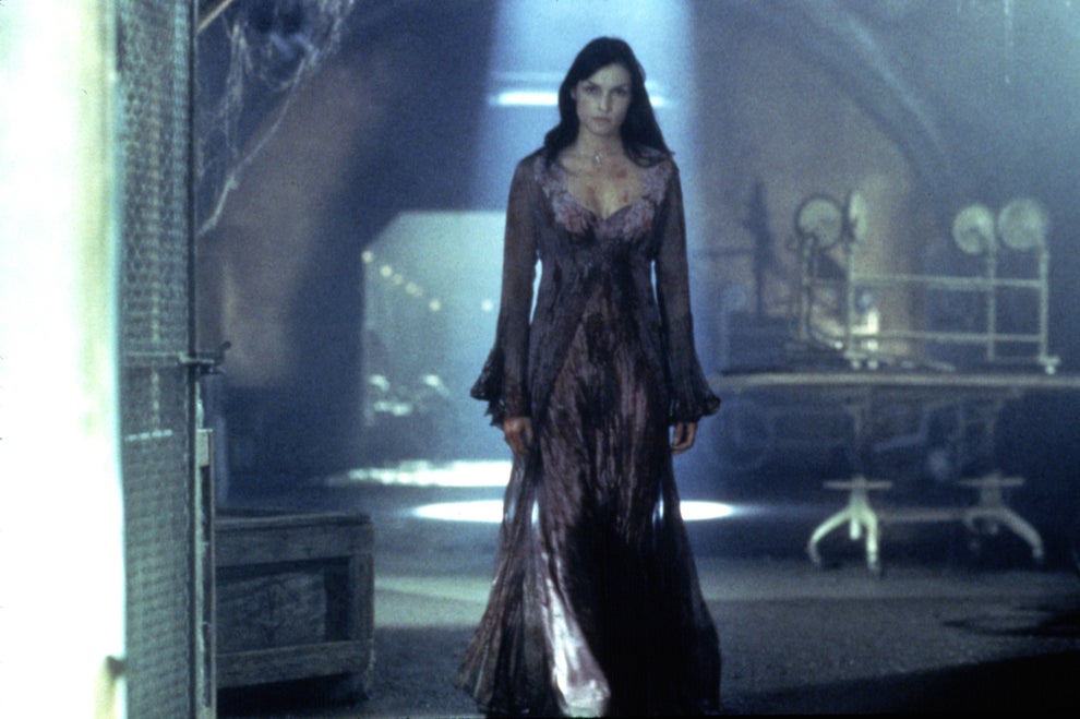 11 Stories From People Who Lived In Haunted Houses