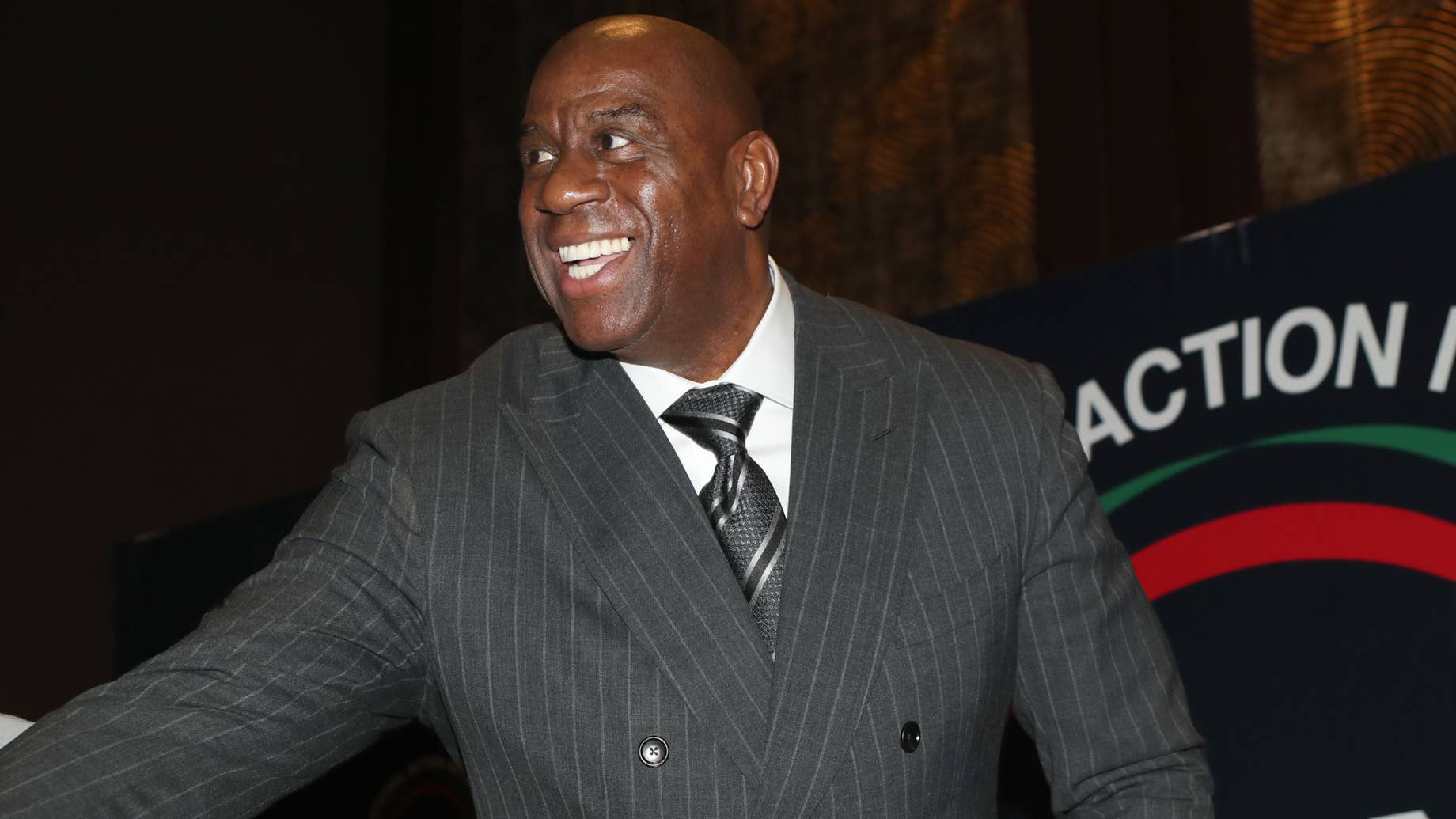 Magic Johnson Is Fourth Athlete to Be Declared a Billionaire, Forbes ...